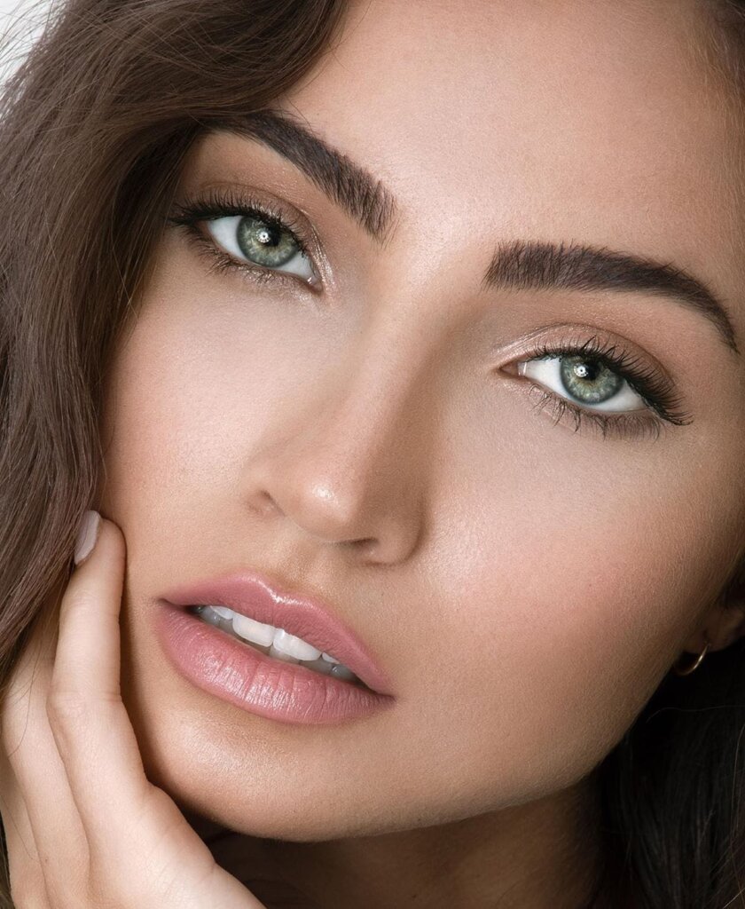 Anna Louise Age (Model), Height, Net Worth, Affairs & bio